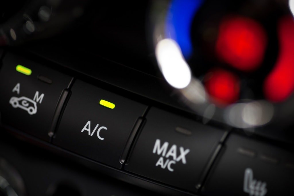 Matériel et composants optiques pour l'automobile - TRIOPTICS France